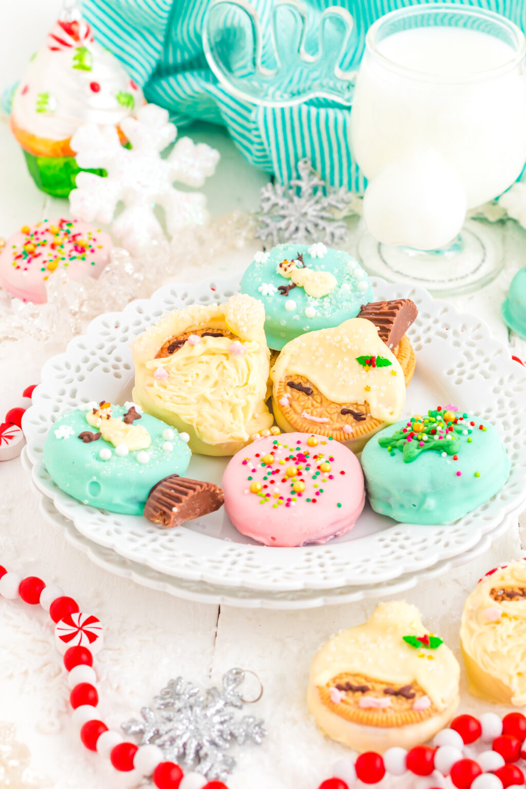 Christmas Oreos - All You Need is Brunch